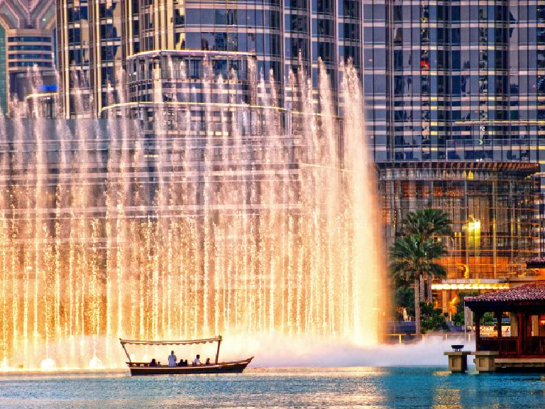 Enjoy an Abra Ride - UAE Travel Guide | Flamingo Travels