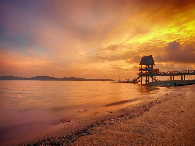 Changi Beach - Singapore Travel Guide | Flamingo Travels