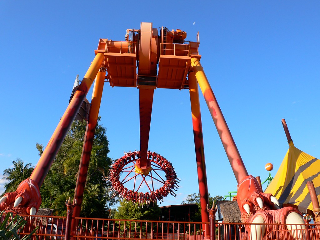 Dreamworld Theme Park | Australia Travel Guide | Flamingo Travels
