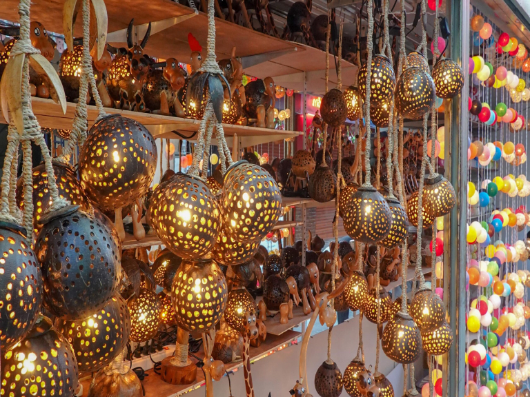 Shop Local in Manil - Philippines Travel Guide | Flamingo Travels