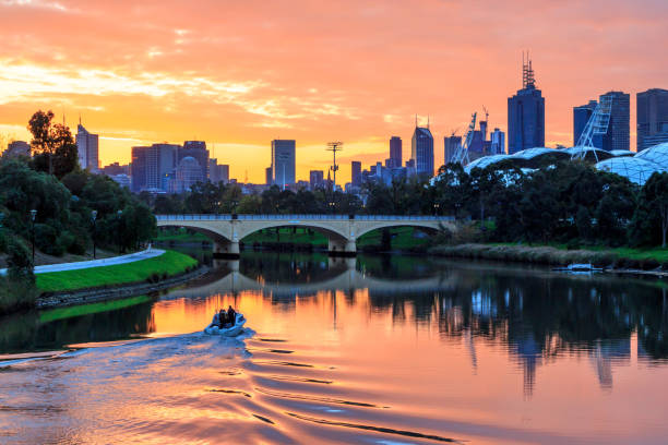 Melbourne Sunset Kayak Tour - Australia Travel Guide | Flamingo Travels